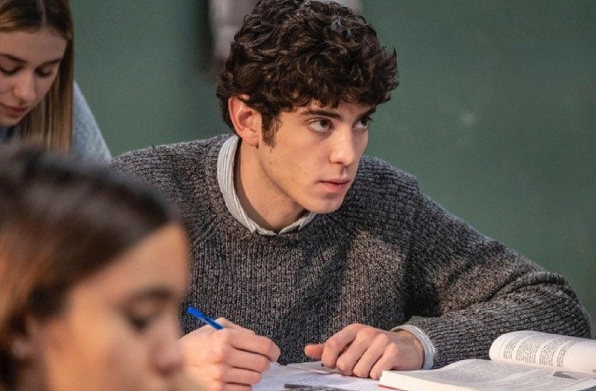 Chi è Nicolas Maupas: tutto sul giovane attore | Donne Magazine