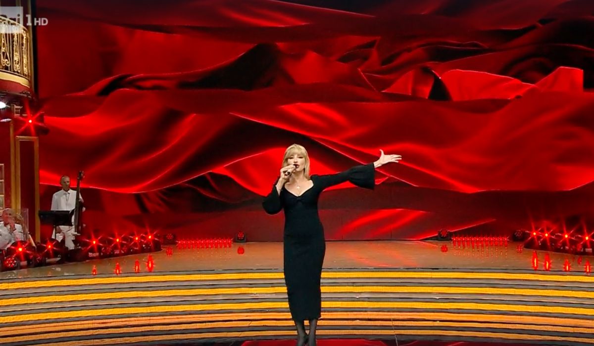 Ballando Con Le Stelle Dario Cassini Litiga Con Lucrezia Lando Video