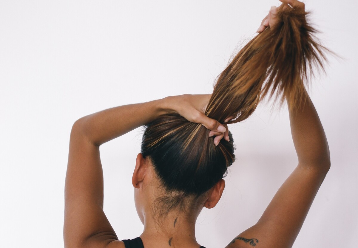 Acconciature tirate, possono causare la perdita dei capelli ... Acconciature tirate, possono causare la perdita dei capelli ...